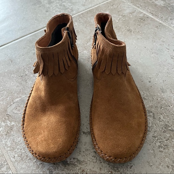 Soul of Africa | Shoes | Clarks Western Ankle Boots Leather African ...